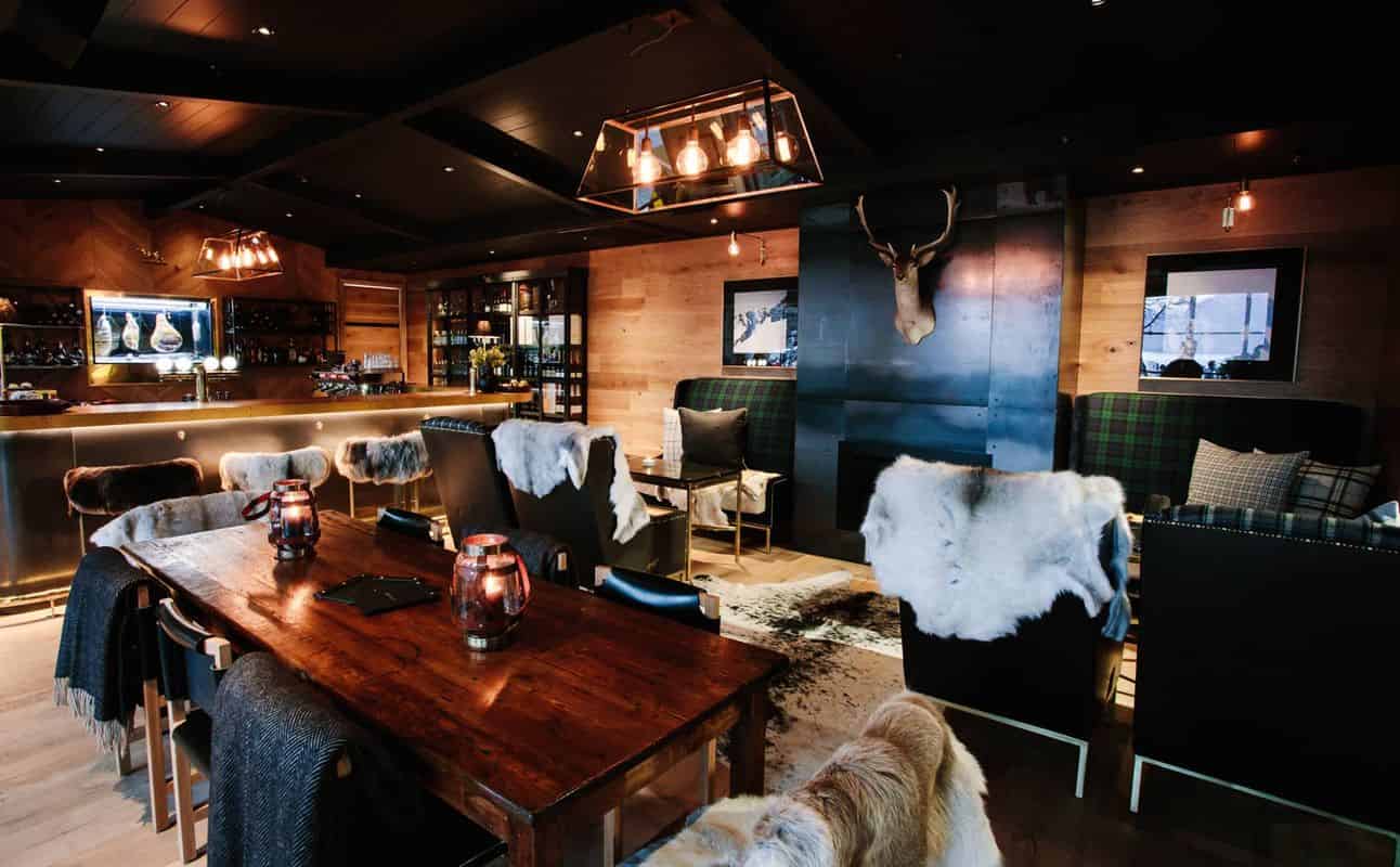 The Lodge Bar by Rodd & Gunn: Book any time at everyday prices