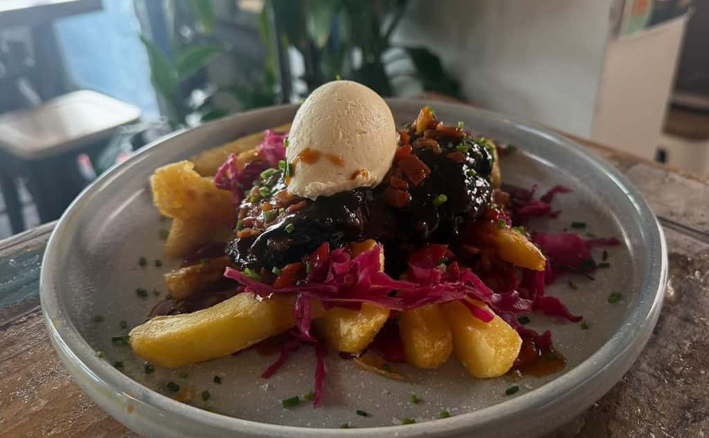 Waterfront Bar & Kitchen: 50% off the first table of the night with ...