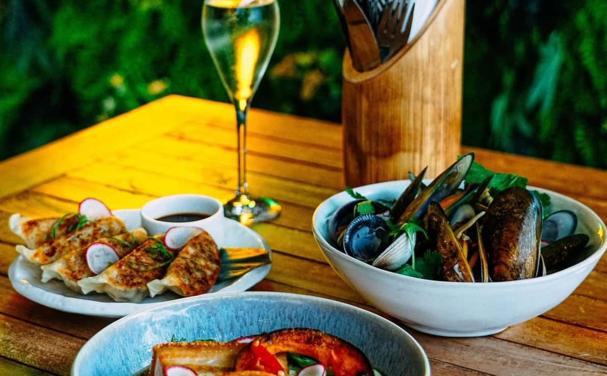 Wander Cafe, Bistro & Wine Bar: 50% off breakfast and lunch with First ...