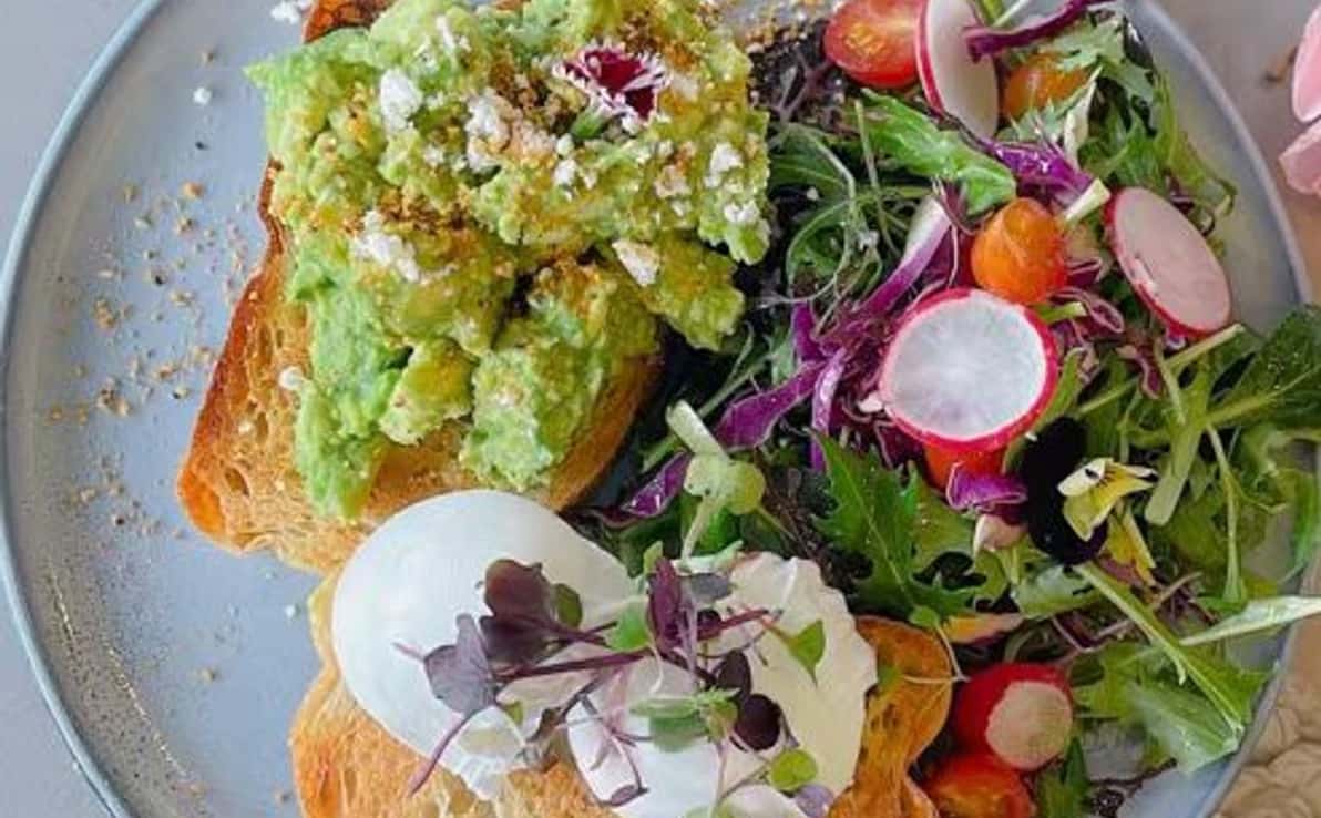 The Postman’s Leg: Book any time at everyday prices